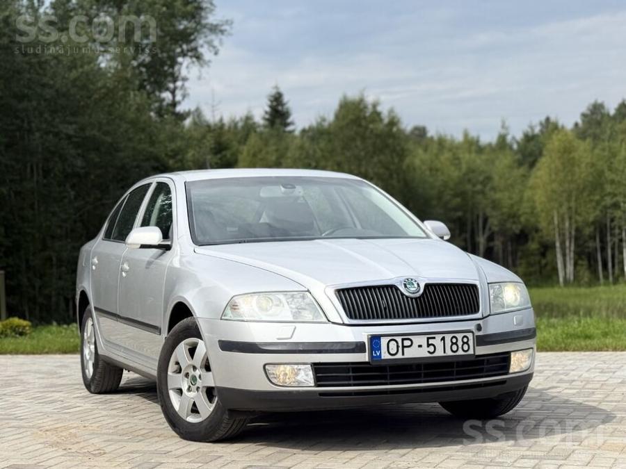 Pelēks Skoda Octavia 2005 Cēsis, ar dzinēja tilpumu 1.60 L un nobraukumu 343 tūkst. km par 2100 €, foto 3 vietnē AUTOMOTO.COM.LV