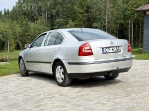 Pelēks Skoda Octavia 2005 Cēsis, ar dzinēja tilpumu 1.60 L un nobraukumu 343 tūkst. km par 2100 €, foto 4 vietnē AUTOMOTO.COM.LV