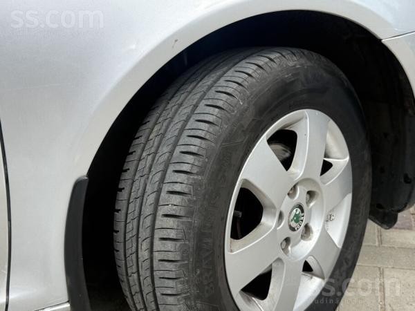 Grey Skoda Octavia 2005 in Cesis, with an engine capacity of 1.60 L and mileage of 343 thousand km for 2100 €, photo 5 on AUTOMOTO.COM.LV
