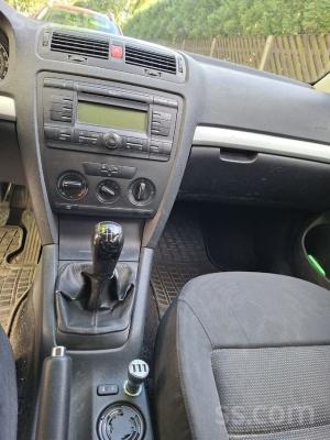 Grey Skoda Octavia 2005 in Riga, with an engine capacity of 1.60 L and mileage of 223 thousand km for 1100 €, photo 9 on AUTOMOTO.COM.LV