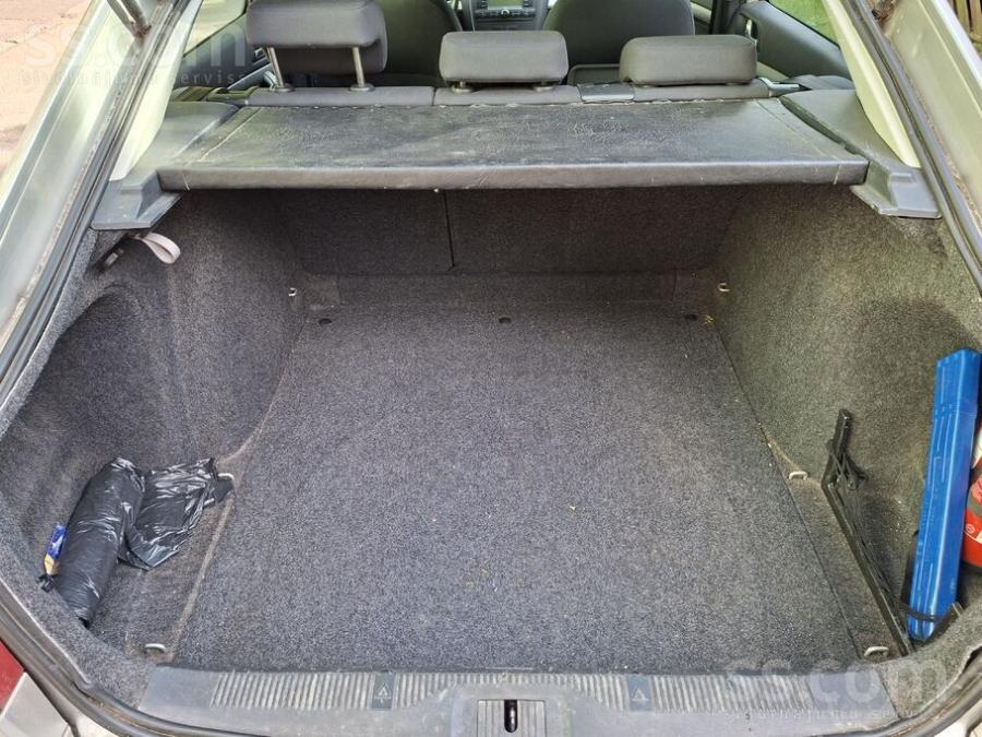 Grey Skoda Octavia 2005 in Riga, with an engine capacity of 1.60 L and mileage of 223 thousand km for 1100 €, photo 11 on AUTOMOTO.COM.LV