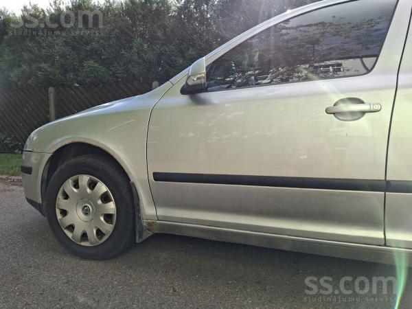 Pelēks Skoda Octavia 2005 Rīga, ar dzinēja tilpumu 1.60 L un nobraukumu 223 tūkst. km par 1100 €, foto 3 vietnē AUTOMOTO.COM.LV