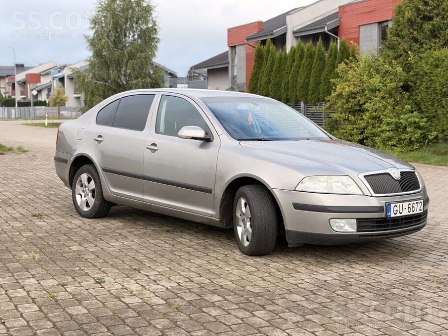 Grey Skoda Octavia 2007 in Riga, with an engine capacity of 1.90 L and mileage of 329 thousand km for 1599 €, photo 4 on AUTOMOTO.COM.LV