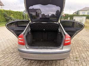 Grey Skoda Octavia 2007 in Riga, with an engine capacity of 1.90 L and mileage of 329 thousand km for 1599 €, photo 8 on AUTOMOTO.COM.LV
