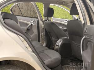 Grey Skoda Octavia 2007 in Riga, with an engine capacity of 1.90 L and mileage of 329 thousand km for 1599 €, photo 10 on AUTOMOTO.COM.LV