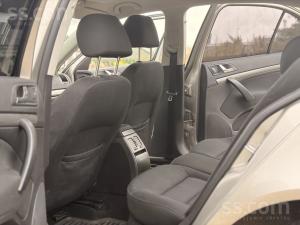 Grey Skoda Octavia 2007 in Riga, with an engine capacity of 1.90 L and mileage of 329 thousand km for 1599 €, photo 11 on AUTOMOTO.COM.LV