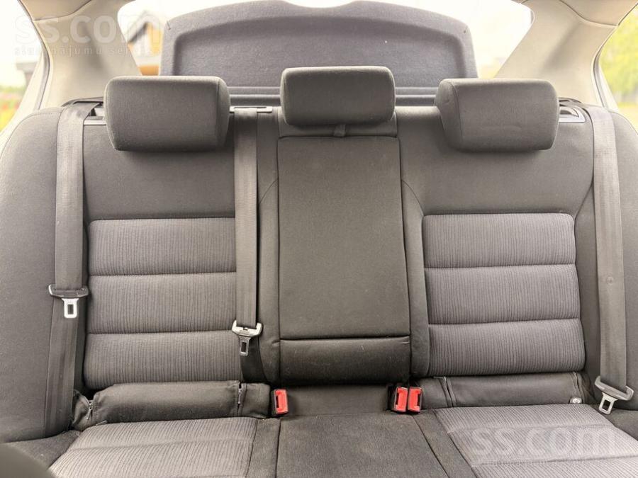 Grey Skoda Octavia 2007 in Riga, with an engine capacity of 1.90 L and mileage of 329 thousand km for 1599 €, photo 12 on AUTOMOTO.COM.LV