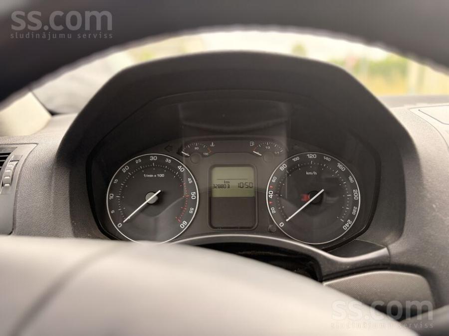 Grey Skoda Octavia 2007 in Riga, with an engine capacity of 1.90 L and mileage of 329 thousand km for 1599 €, photo 14 on AUTOMOTO.COM.LV