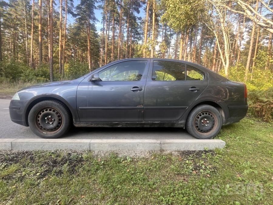 Grey Skoda Octavia 2007 in Riga, with an engine capacity of 1.90 L and mileage of 350 thousand km for 1000 €, photo 3 on AUTOMOTO.COM.LV