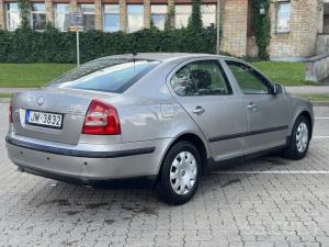 Pelēks Skoda Octavia 2007 Rīga, ar dzinēja tilpumu 1.90 L un nobraukumu 338 tūkst. km par 1100 €, foto 3 vietnē AUTOMOTO.COM.LV