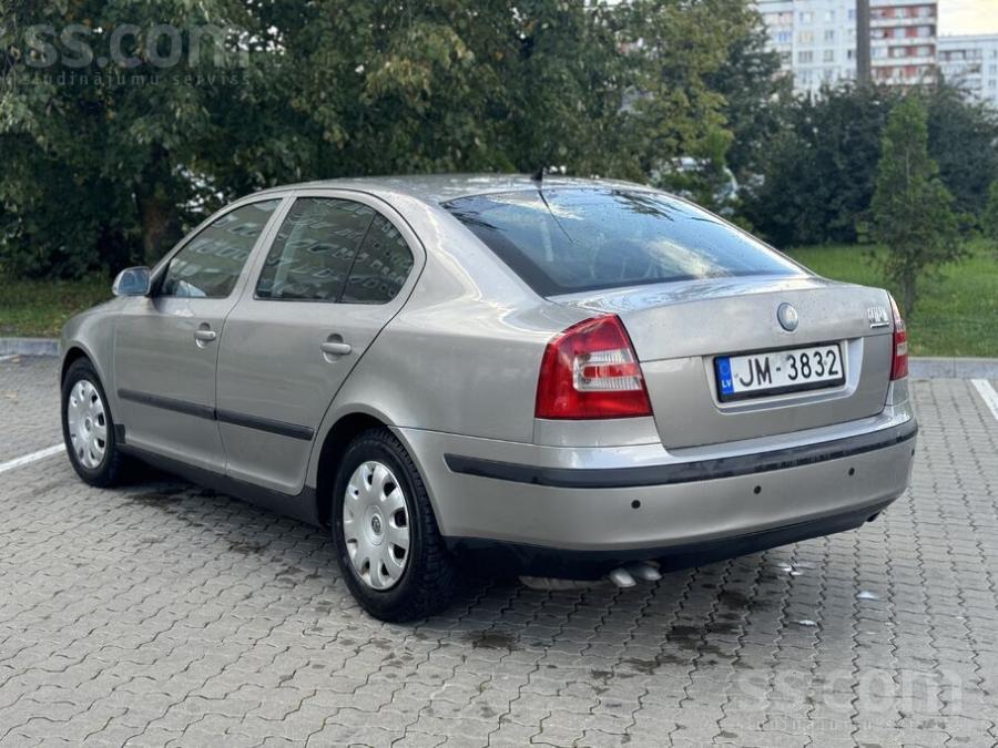 Pelēks Skoda Octavia 2007 Rīga, ar dzinēja tilpumu 1.90 L un nobraukumu 338 tūkst. km par 1100 €, foto 5 vietnē AUTOMOTO.COM.LV