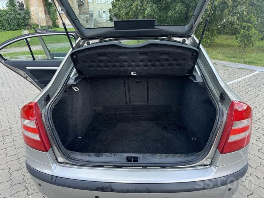 Pelēks Skoda Octavia 2007 Rīga, ar dzinēja tilpumu 1.90 L un nobraukumu 338 tūkst. km par 1100 €, foto 13 vietnē AUTOMOTO.COM.LV