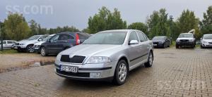 Grey Skoda Octavia 2007 in Valmiera, with an engine capacity of 1.90 L and mileage of 386 thousand km for 1450 €, photo 7 on AUTOMOTO.COM.LV