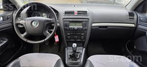 Grey Skoda Octavia 2007 in Valmiera, with an engine capacity of 1.90 L and mileage of 386 thousand km for 1450 €, photo 8 on AUTOMOTO.COM.LV
