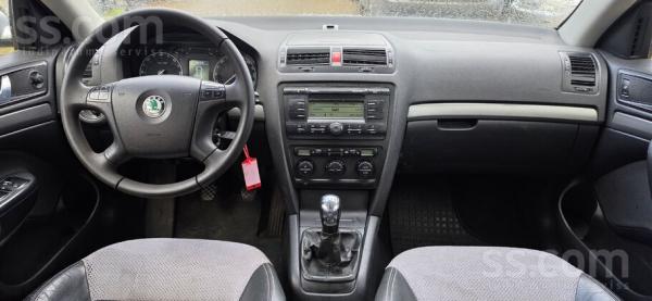 Шкода Октавия 2007 в Валмиера на AUTOMOTO.COM.LV Серый Шкода Октавия 2007 в Валмиера, объемом двигателя 1.90 л и пробегом 386 тыс. км за 1450 €, фото 8 на AUTOMOTO.COM.LV