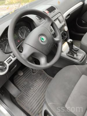 Grey Skoda Octavia 2007 in Bauska, with an engine capacity of 1.90 L and mileage of 340 thousand km for 1500 €, photo 6 on AUTOMOTO.COM.LV