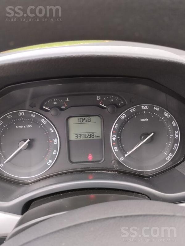 Skoda Octavia 2007 in Bauska on AUTOMOTO.COM.LV Grey Skoda Octavia 2007 in Bauska, with an engine capacity of 1.90 L and mileage of 340 thousand km for 1500 €, photo 8 on AUTOMOTO.COM.LV