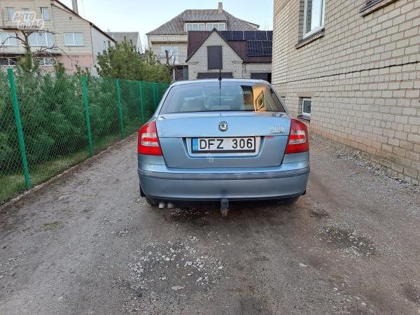 Grey Skoda Octavia 2008 in Telschi, with an engine capacity of 2.00 L and mileage of 320 thousand km for 1000 €, photo 7 on AUTOMOTO.COM.LV