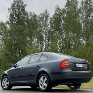 Grey Skoda Octavia 2008 in Jelgava, with an engine capacity of 1.60 L and mileage of 159 thousand km for 2750 €, photo 4 on AUTOMOTO.COM.LV
