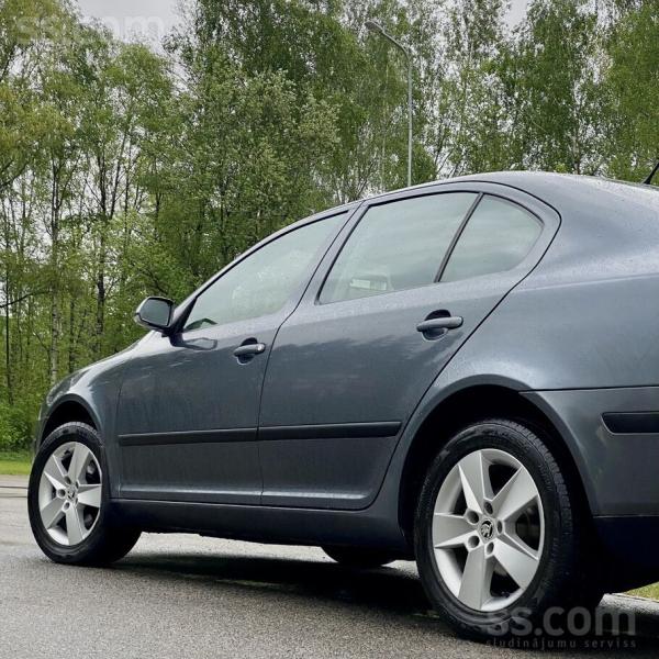 Pelēks Skoda Octavia 2008 Jelgava, ar dzinēja tilpumu 1.60 L un nobraukumu 159 tūkst. km par 2750 €, foto 4 vietnē AUTOMOTO.COM.LV