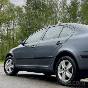 Grey Skoda Octavia 2008 in Jelgava, with an engine capacity of 1.60 L and mileage of 159 thousand km for 2750 €, photo 5 on AUTOMOTO.COM.LV