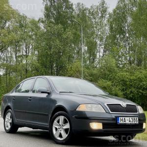 Grey Skoda Octavia 2008 in Jelgava, with an engine capacity of 1.60 L and mileage of 159 thousand km for 2750 €, photo 6 on AUTOMOTO.COM.LV