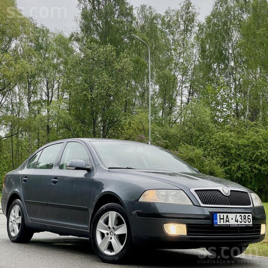 Grey Skoda Octavia 2008 in Jelgava, with an engine capacity of 1.60 L and mileage of 159 thousand km for 2750 €, photo 6 on AUTOMOTO.COM.LV