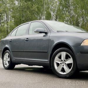 Grey Skoda Octavia 2008 in Jelgava, with an engine capacity of 1.60 L and mileage of 159 thousand km for 2750 €, photo 7 on AUTOMOTO.COM.LV
