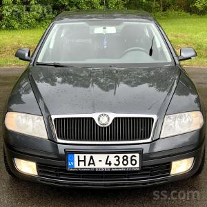 Grey Skoda Octavia 2008 in Jelgava, with an engine capacity of 1.60 L and mileage of 159 thousand km for 2750 €, photo 12 on AUTOMOTO.COM.LV