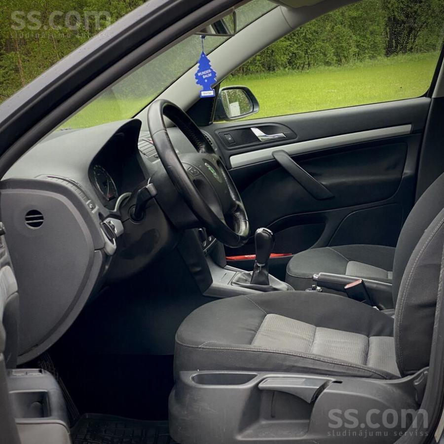 Grey Skoda Octavia 2008 in Jelgava, with an engine capacity of 1.60 L and mileage of 159 thousand km for 2750 €, photo 13 on AUTOMOTO.COM.LV