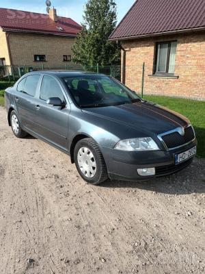 Pelēks Skoda Octavia 2008 Jelgava, ar dzinēja tilpumu 1.60 L un nobraukumu 213 tūkst. km par 2500 €, foto  vietnē AUTOMOTO.COM.LV