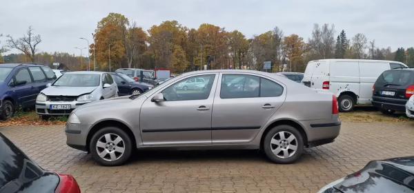 Grey Skoda Octavia 2008 in Valmiera, with an engine capacity of 1.60 L and mileage of 233 thousand km for 1250 €, photo 5 on AUTOMOTO.COM.LV
