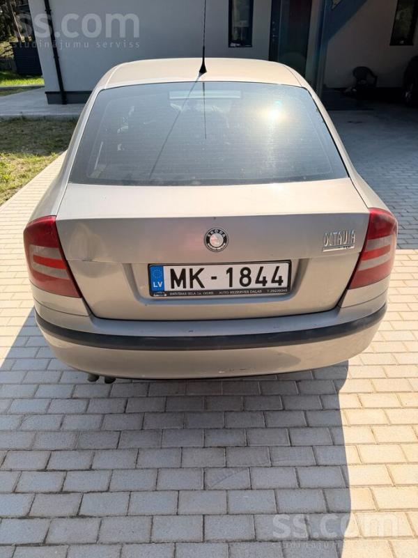 Pelēks Skoda Octavia 2008 Rīga, ar dzinēja tilpumu 1.90 L un nobraukumu 248 tūkst. km par 1100 €, foto 4 vietnē AUTOMOTO.COM.LV