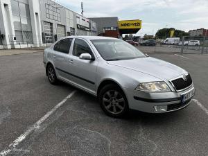 Grey Skoda Octavia 2008 in Klaipeda, with an engine capacity of 1.90 L and mileage of 246 thousand km for 1800 €, photo  on AUTOMOTO.COM.LV