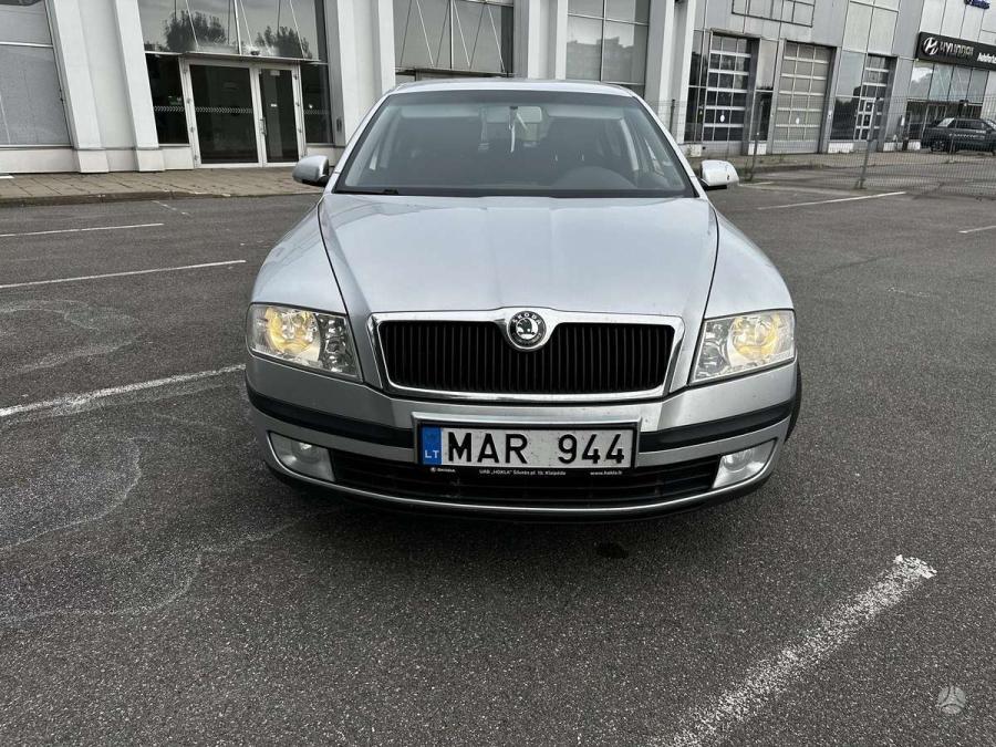 Grey Skoda Octavia 2008 in Klaipeda, with an engine capacity of 1.90 L and mileage of 246 thousand km for 1800 €, photo 5 on AUTOMOTO.COM.LV