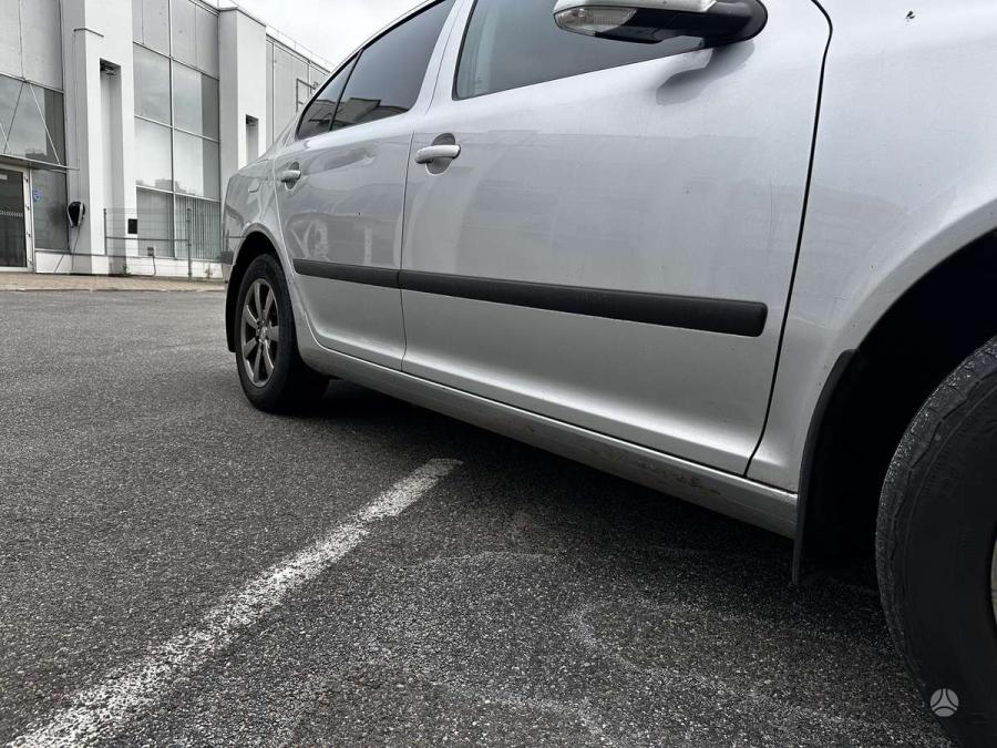 Grey Skoda Octavia 2008 in Klaipeda, with an engine capacity of 1.90 L and mileage of 246 thousand km for 1800 €, photo 13 on AUTOMOTO.COM.LV