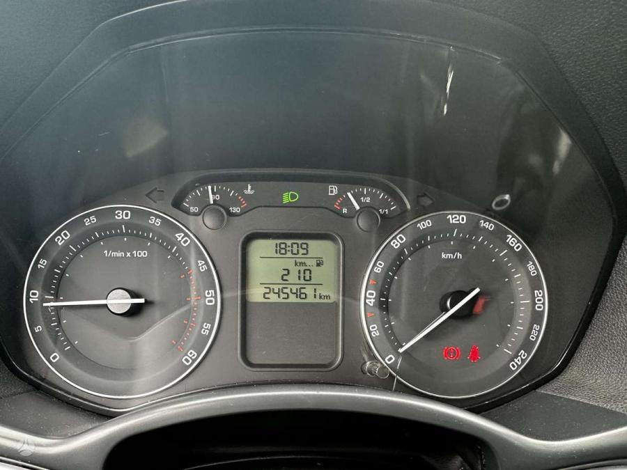 Grey Skoda Octavia 2008 in Klaipeda, with an engine capacity of 1.90 L and mileage of 246 thousand km for 1800 €, photo 24 on AUTOMOTO.COM.LV