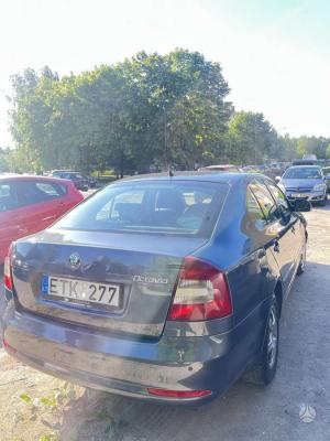 Grey Skoda Octavia 2009 in Vilnius, with an engine capacity of 1.90 L and mileage of 280 thousand km for 900 €, photo 6 on AUTOMOTO.COM.LV