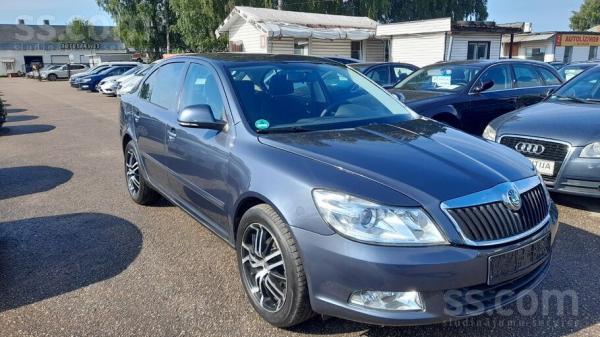 Pelēks Skoda Octavia 2009 Rīga, ar dzinēja tilpumu 1.90 L un nobraukumu 0 tūkst. km par 3150 €, foto 3 vietnē AUTOMOTO.COM.LV