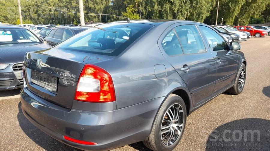 Pelēks Skoda Octavia 2009 Rīga, ar dzinēja tilpumu 1.90 L un nobraukumu 0 tūkst. km par 3150 €, foto 6 vietnē AUTOMOTO.COM.LV