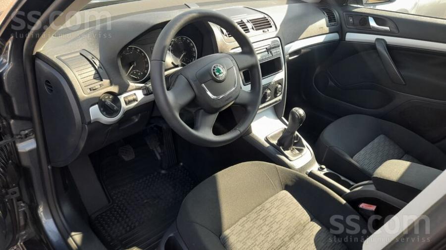 Pelēks Skoda Octavia 2009 Rīga, ar dzinēja tilpumu 1.90 L un nobraukumu 0 tūkst. km par 3150 €, foto 9 vietnē AUTOMOTO.COM.LV