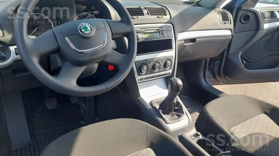 Pelēks Skoda Octavia 2009 Rīga, ar dzinēja tilpumu 1.90 L un nobraukumu 0 tūkst. km par 3150 €, foto 12 vietnē AUTOMOTO.COM.LV