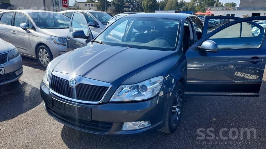 Pelēks Skoda Octavia 2009 Rīga, ar dzinēja tilpumu 1.90 L un nobraukumu 0 tūkst. km par 3150 €, foto 22 vietnē AUTOMOTO.COM.LV