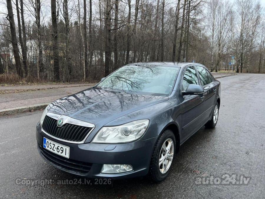 Grey Skoda Octavia 2010 in Tallinn, with an engine capacity of 1.20 L and mileage of 266 thousand km for 3000 €, photo 2 on AUTOMOTO.COM.LV