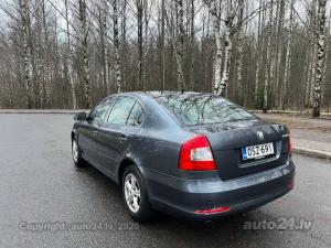 Grey Skoda Octavia 2010 in Tallinn, with an engine capacity of 1.20 L and mileage of 266 thousand km for 3000 €, photo 5 on AUTOMOTO.COM.LV