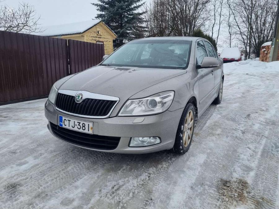 Pelēks Skoda Octavia 2010 Kauņa, ar dzinēja tilpumu 1.40 L un nobraukumu 210 tūkst. km par 2650 €, foto 1 vietnē AUTOMOTO.COM.LV