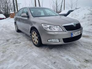 Pelēks Skoda Octavia 2010 Kauņa, ar dzinēja tilpumu 1.40 L un nobraukumu 210 tūkst. km par 2650 €, foto 2 vietnē AUTOMOTO.COM.LV