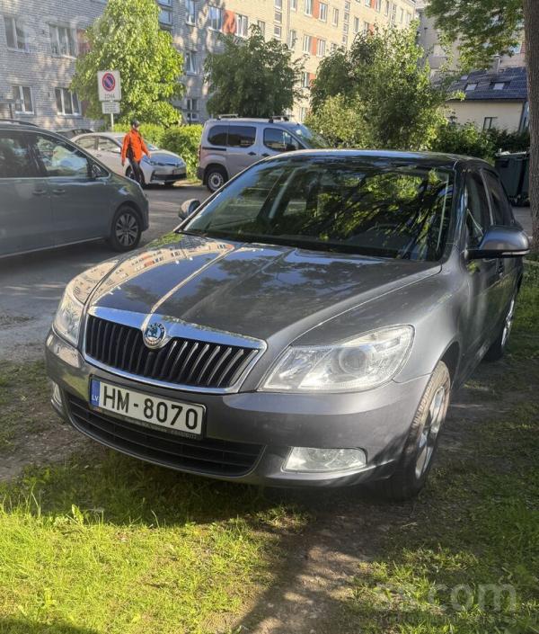 Grey Skoda Octavia 2010 in Riga, with an engine capacity of 1.60 L and mileage of 190 thousand km for 2600 €, photo 2 on AUTOMOTO.COM.LV