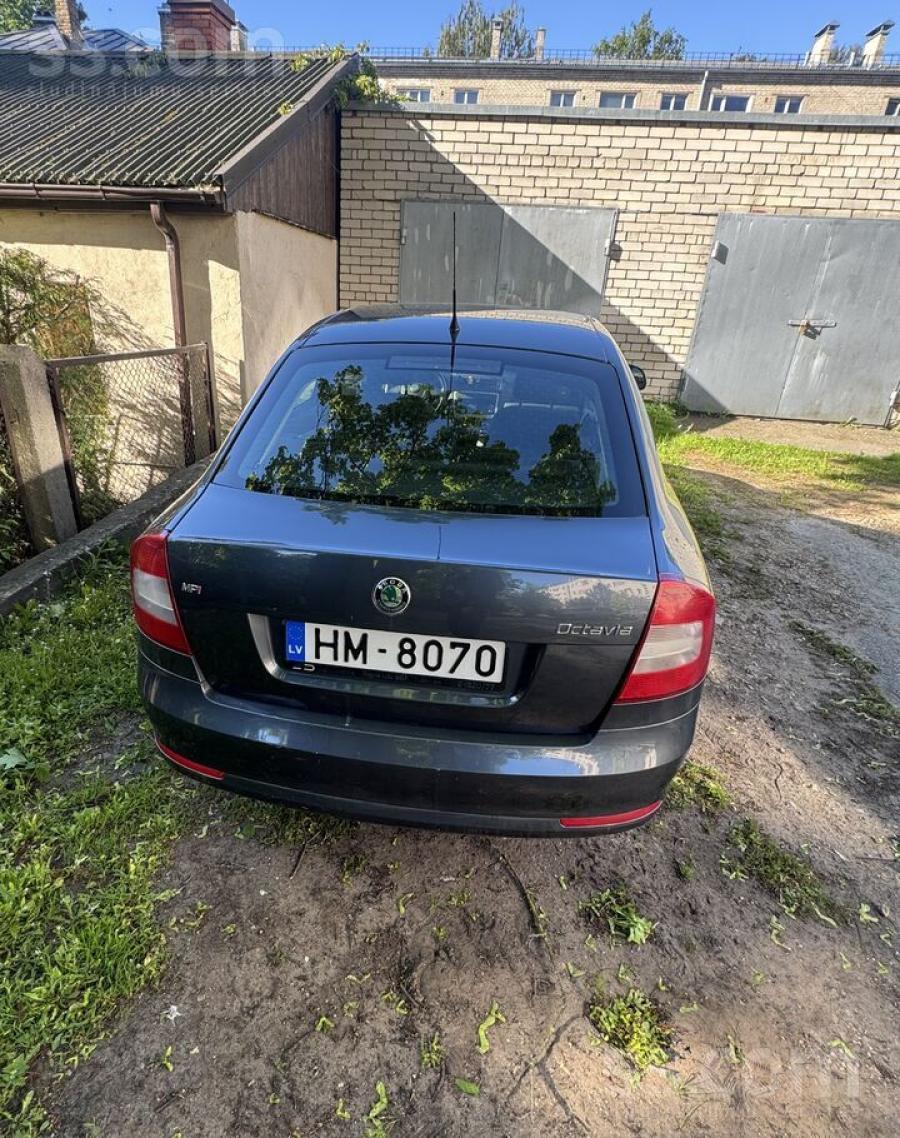 Pelēks Skoda Octavia 2010 Rīga, ar dzinēja tilpumu 1.60 L un nobraukumu 190 tūkst. km par 2600 €, foto 4 vietnē AUTOMOTO.COM.LV
