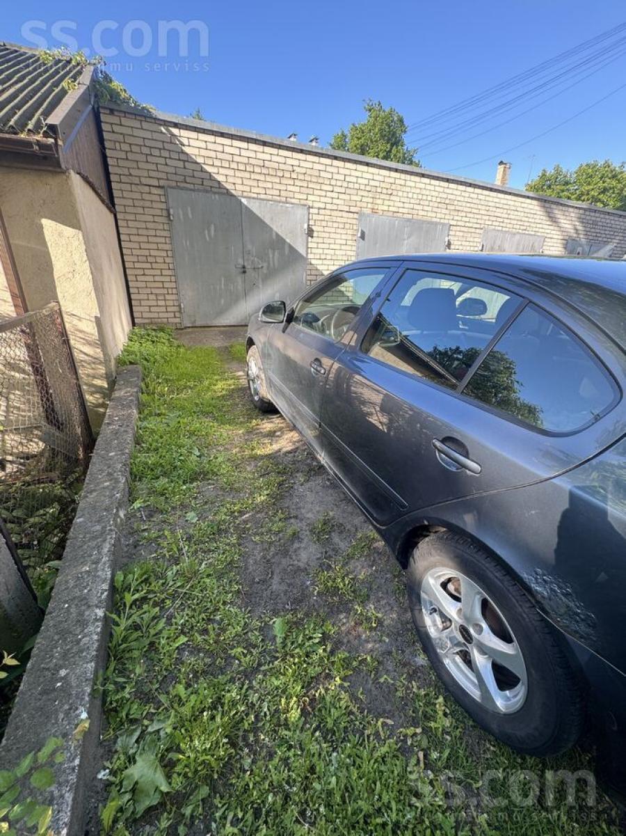 Pelēks Skoda Octavia 2010 Rīga, ar dzinēja tilpumu 1.60 L un nobraukumu 190 tūkst. km par 2600 €, foto 6 vietnē AUTOMOTO.COM.LV